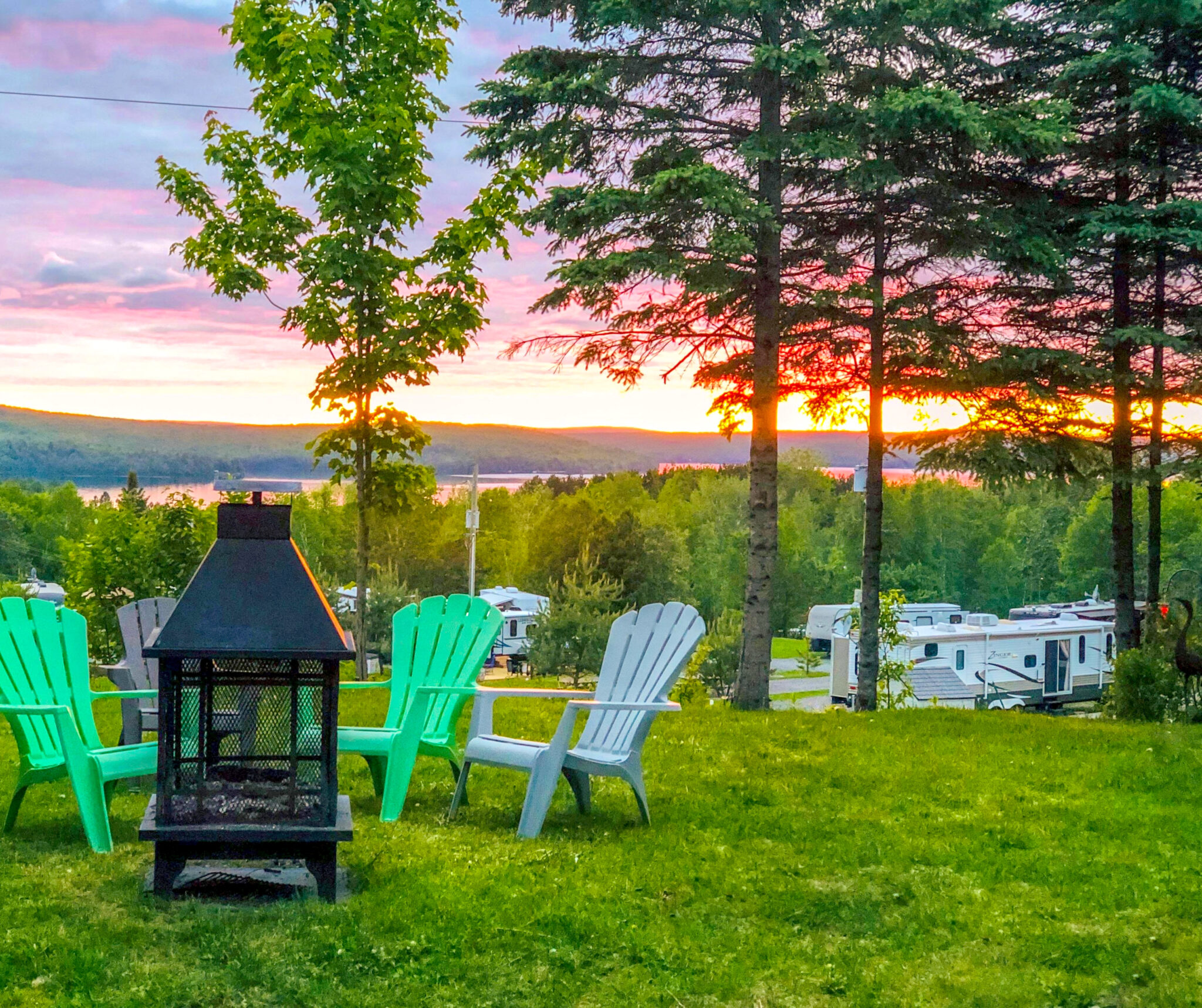 Camping 3 services SIGNATURE - Camping Aventure Mégantic