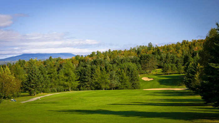 Camping Aventure Mégantic - Club de golf du lac Mégantic à Frontenac